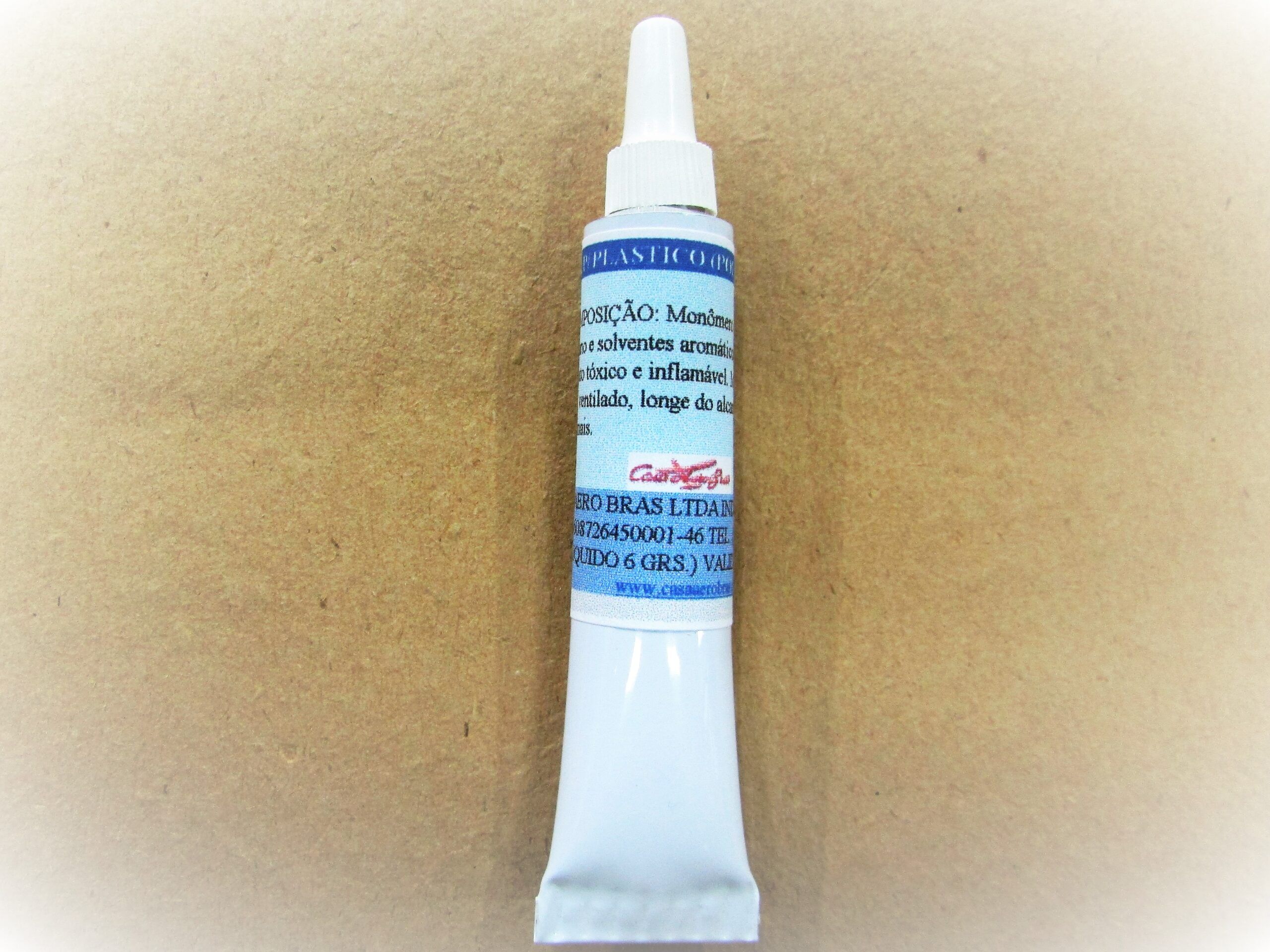 Cola Plástica 6g - Vini Arte e Modelismo